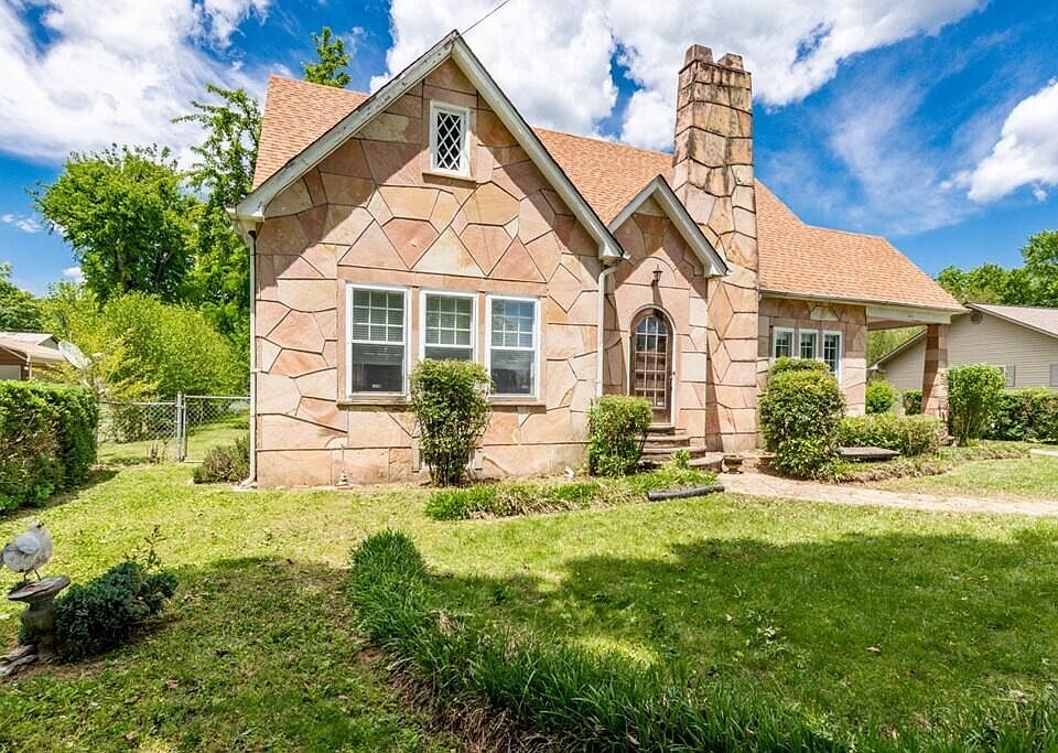 341 Church St, Spring City, TN 37381 | Zillow