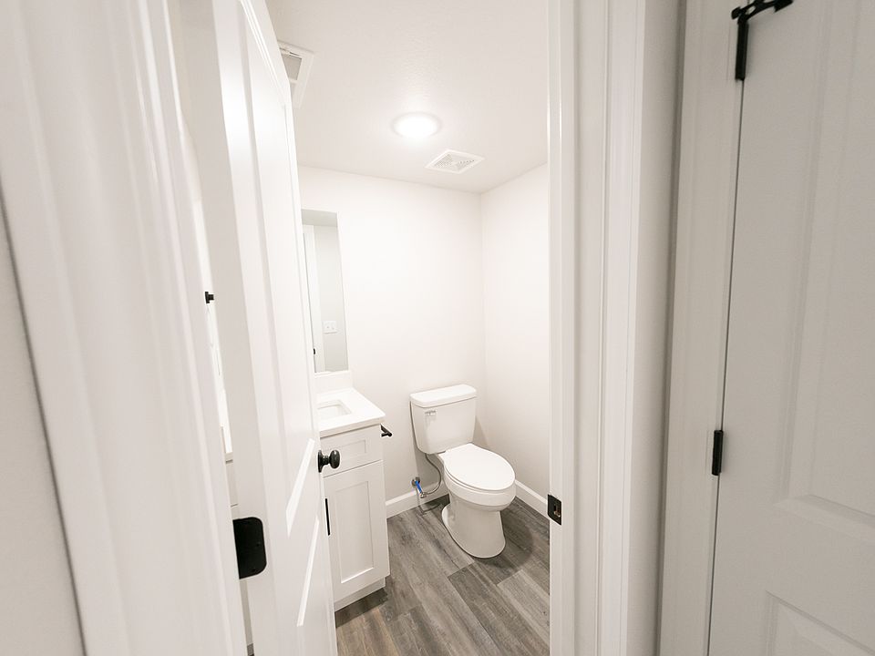 The Residences at Bryson Lake-366 SE 85 Rd. - 366 SE 85th Rd ...