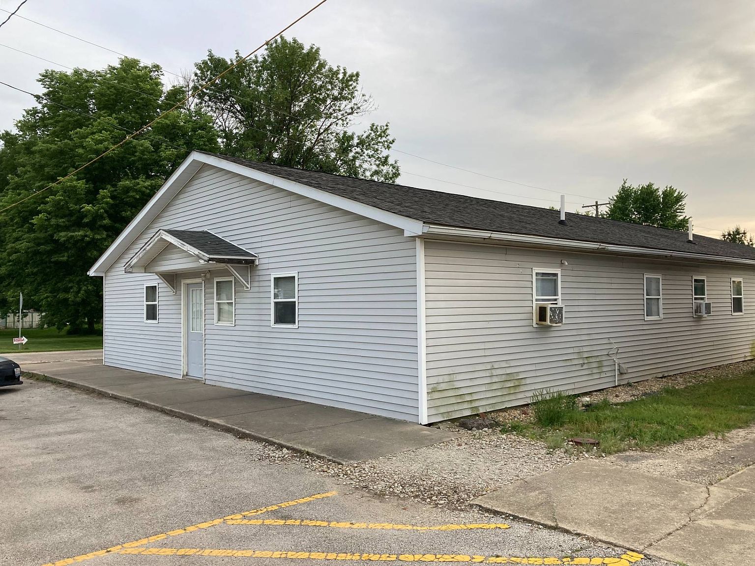 21 S Broadway St, Herrick, IL 62431 | Zillow