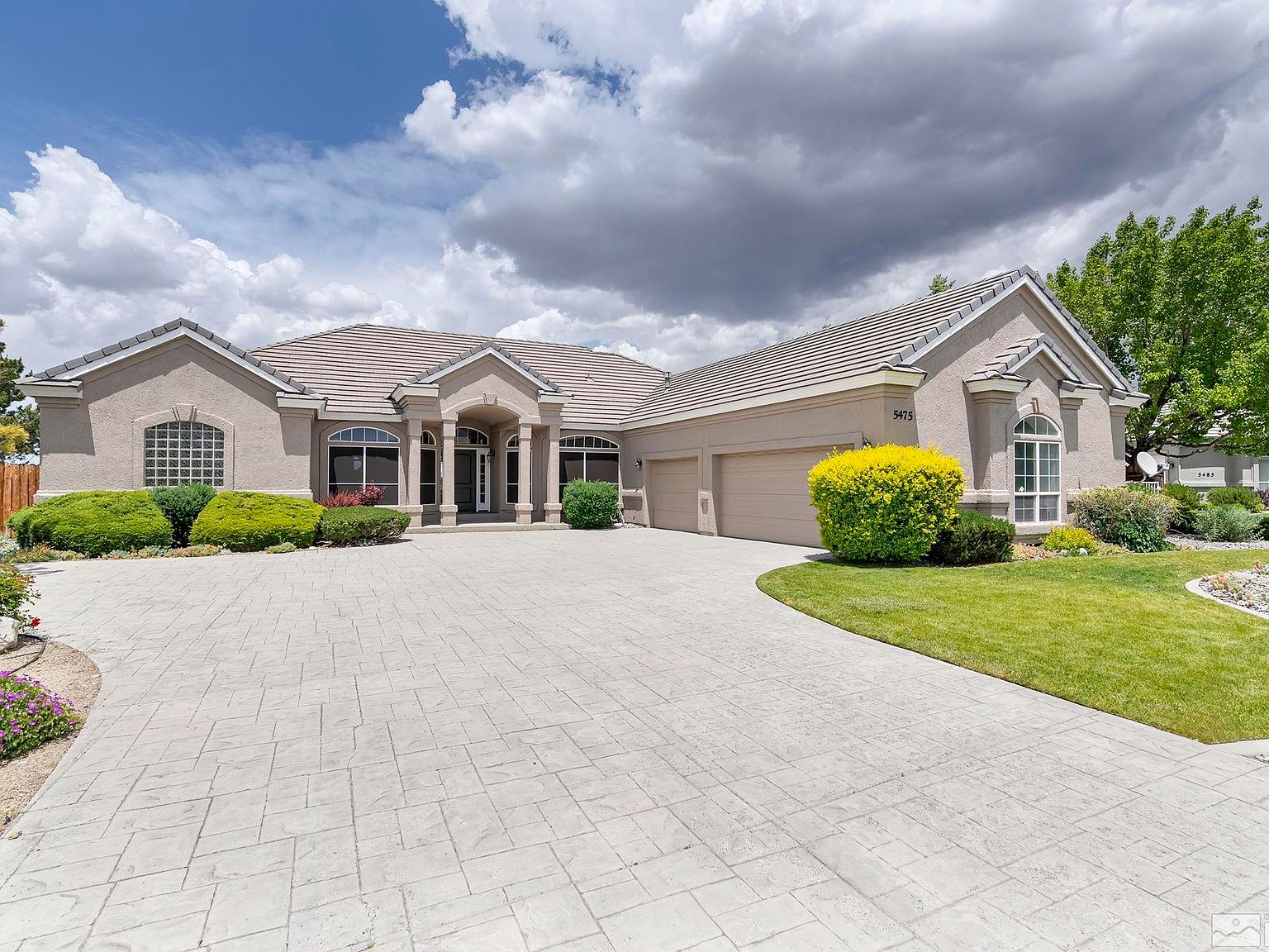 5475 Hidden Green Point, Reno, NV 89502 | Zillow