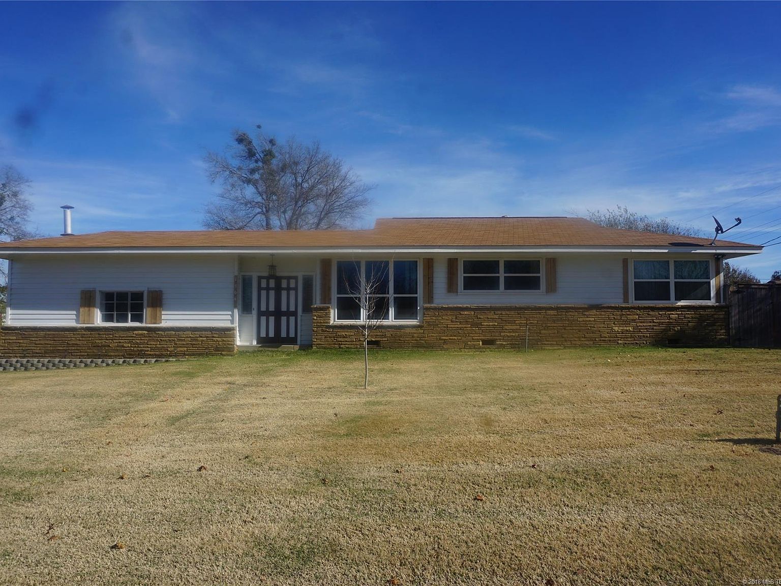 1504 Lake Rd, Henryetta, OK 74437 | Zillow