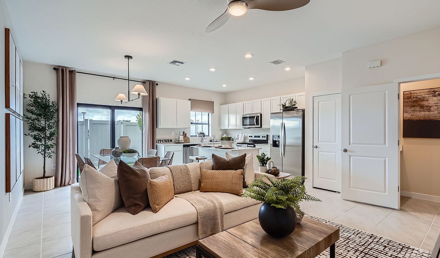 Hadley Place by D.R. Horton in Florida City FL | Zillow