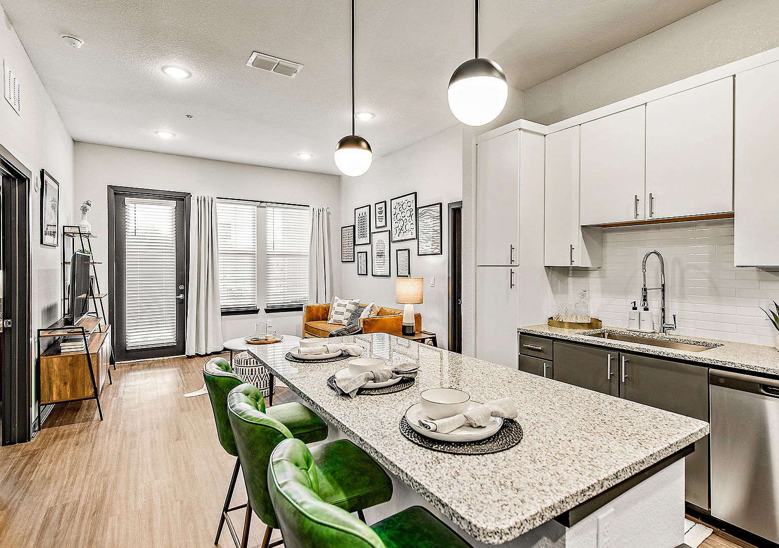 8733 Rooks Park Cir #1-202, Tampa, FL 33619 | Zillow