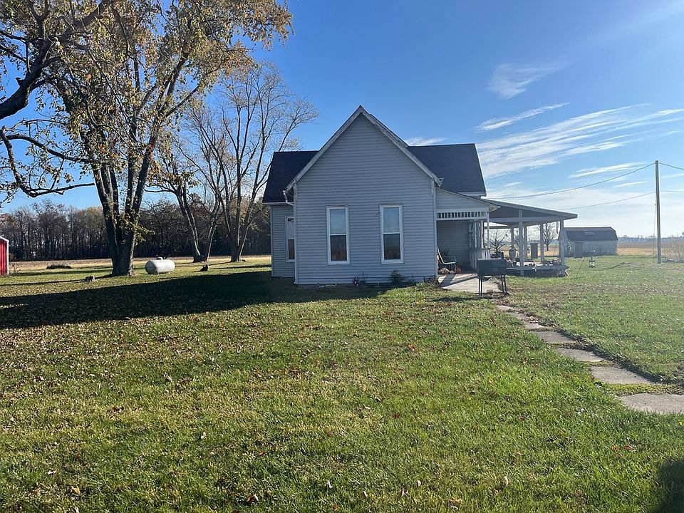 13133 N County Road 1075 E, Hope, IN 47246 | Zillow