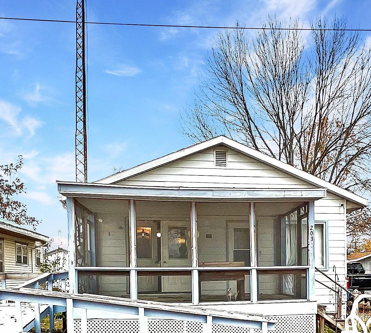 203 Lincoln, Dowell, IL 62927 | Zillow