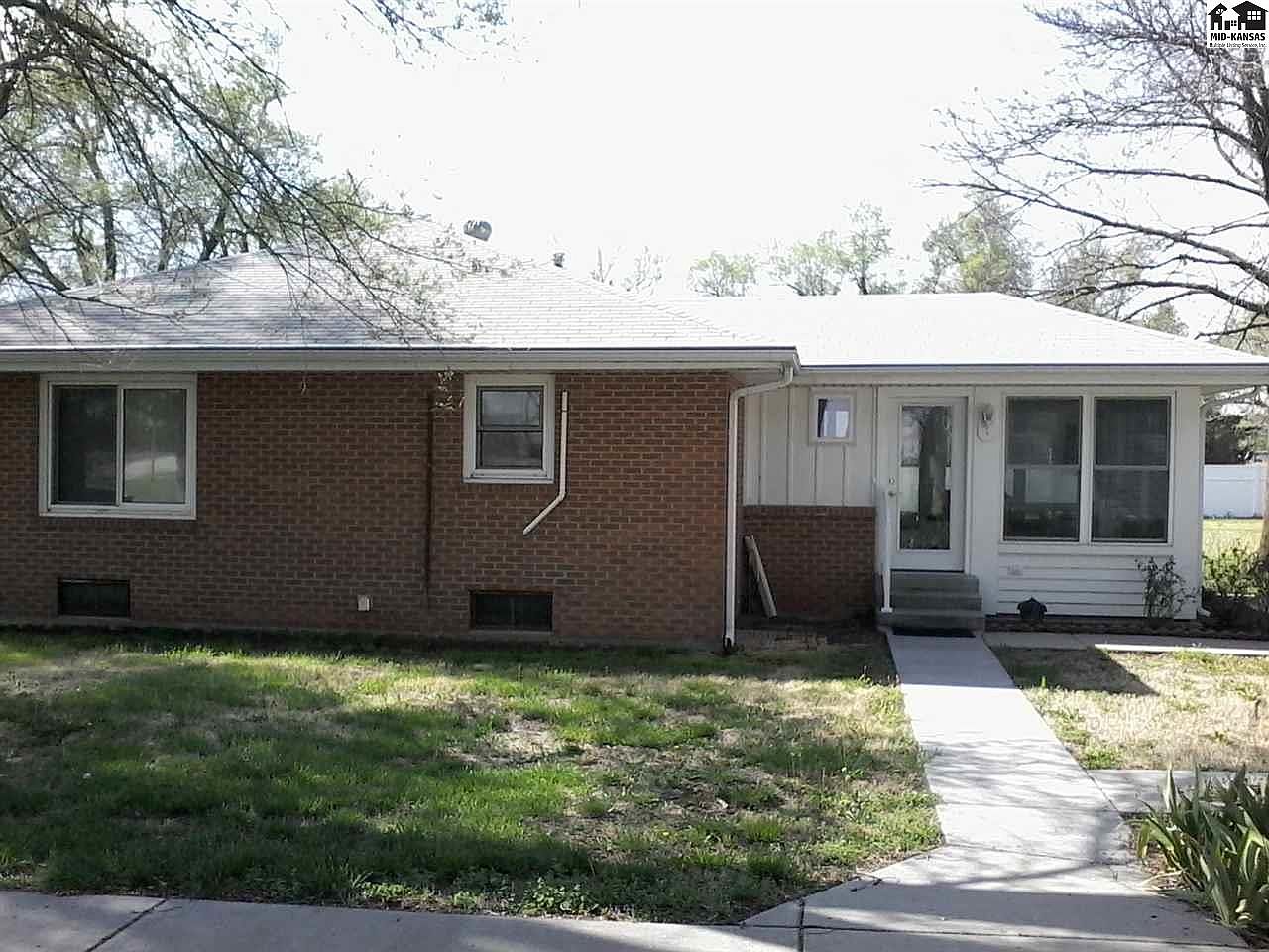 15 N Lyons St, Partridge, KS 67566 | Zillow