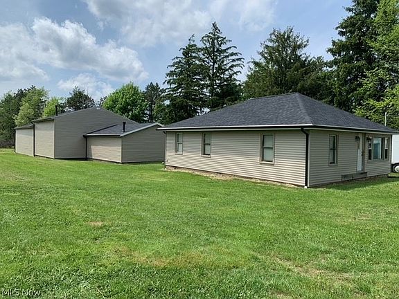 2227 Perry Dr SW, Canton, OH 44706 | MLS #4373751 | Zillow