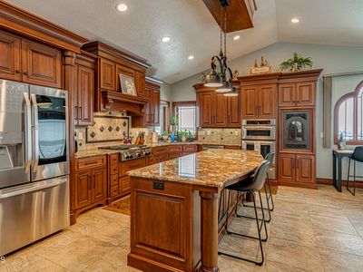 1916 Harding Pl, Bismarck, ND 58501 | MLS #4008141 | Zillow