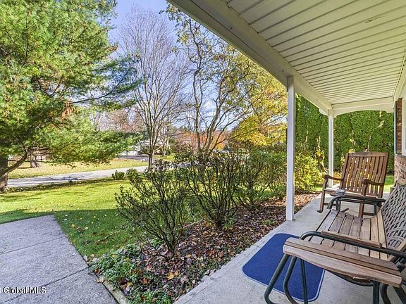 68 Apple Tree Lane, Clifton Park, NY 12065 | Zillow