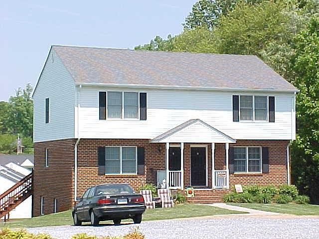 100 Hartless Ln, Lynchburg, VA 24502 | Zillow