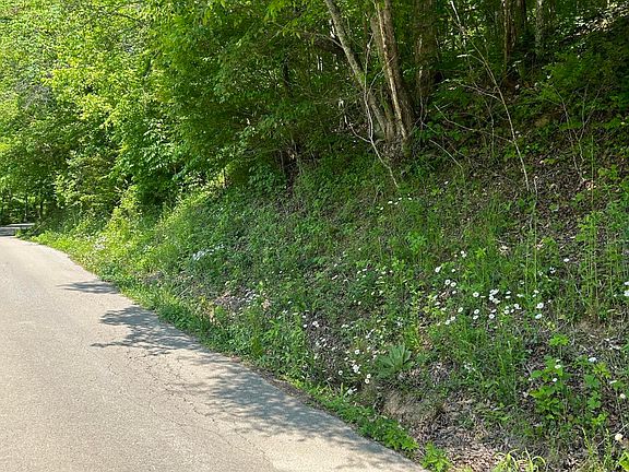 3737 Crane Creek Rd #B, Manchester, KY 40962 | MLS #23013633 | Zillow