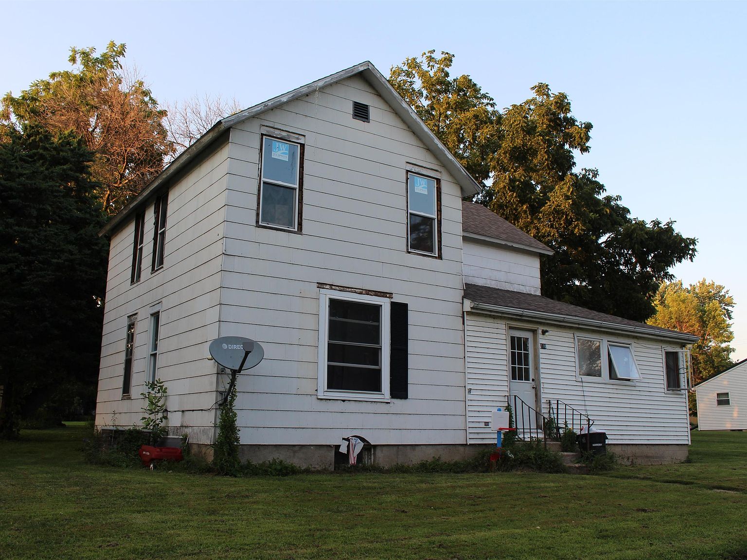 110 4th Ave W, Webb, IA 51366 | Zillow