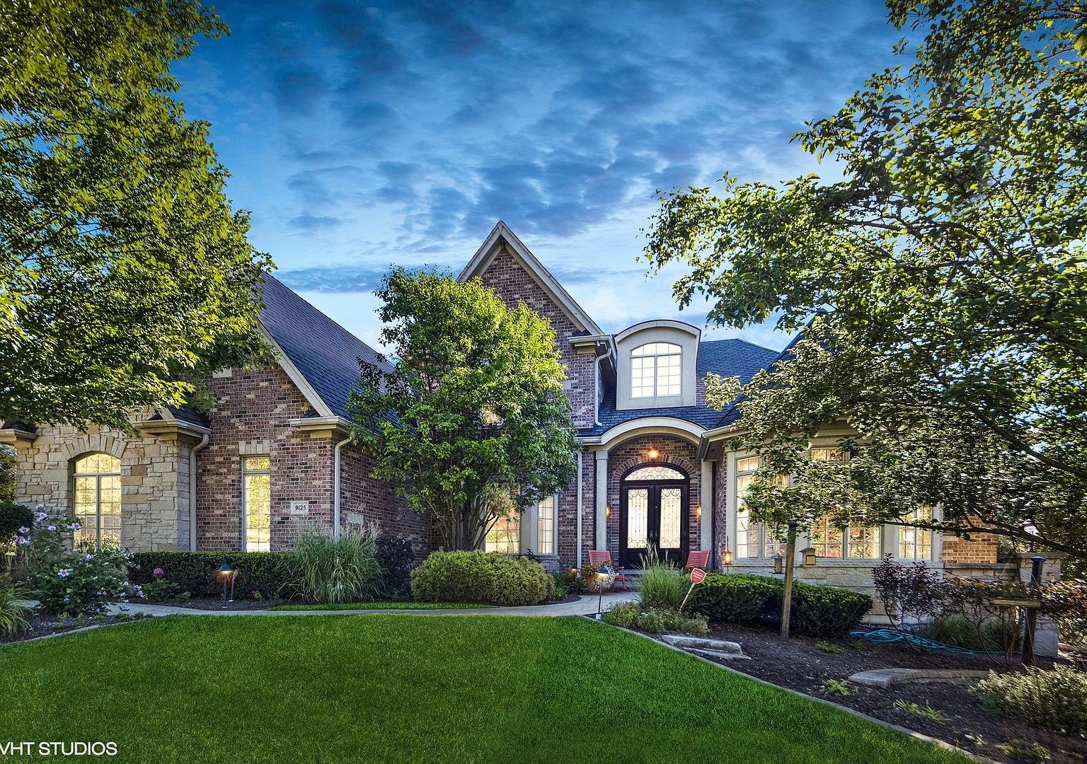 9125 Forest Edge Dr, Burr Ridge, IL 60527 | MLS #11968067 | Zillow