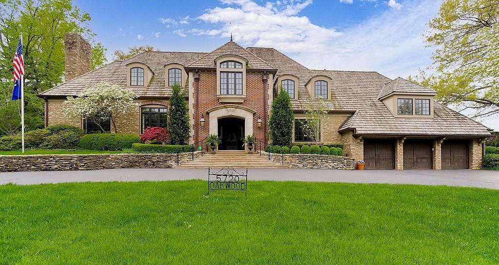 5720 Oakwood Rd, Mission Hills, KS 66208 | Zillow