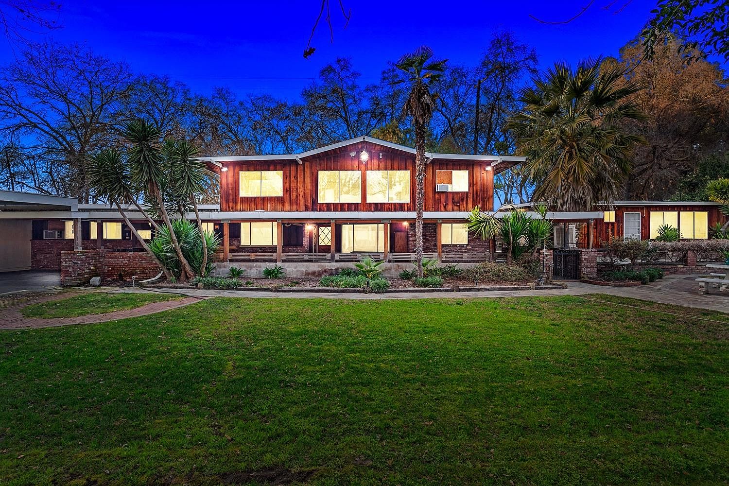 9240 S Kings River Rd, Reedley, CA 93654 | Zillow