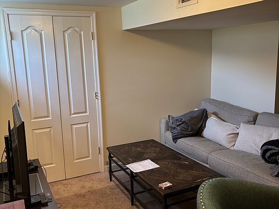 3940 Fairfax Farms Rd, Fairfax, VA 22033 | Zillow