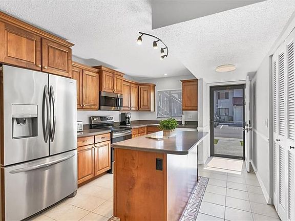 1640 Stickney Point Rd #40-101, Sarasota, FL 34231 | Zillow