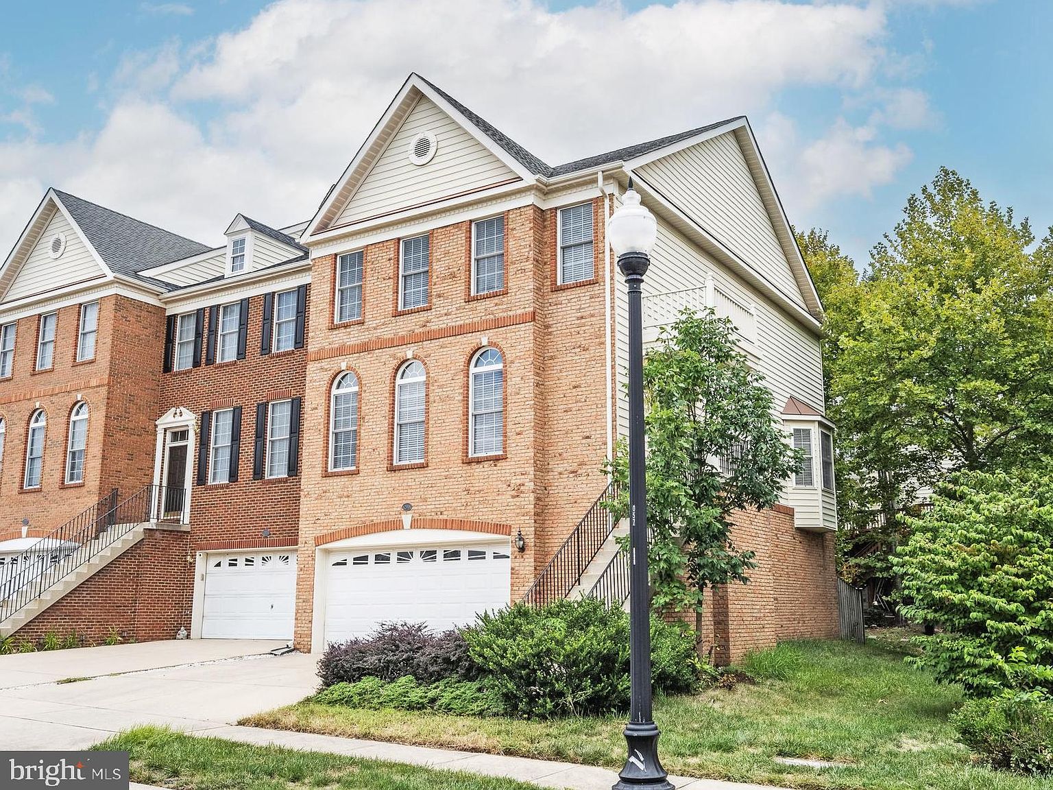 42906 Overly Sq, Chantilly, VA 20152 | Zillow