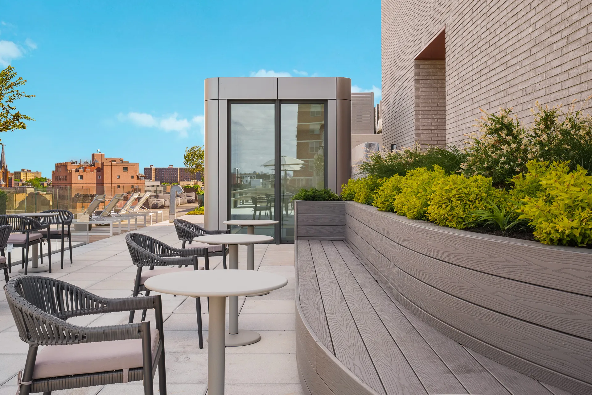 Lorimer House at 265 Lorimer Street in Williamsburg : Sales, Rentals ...