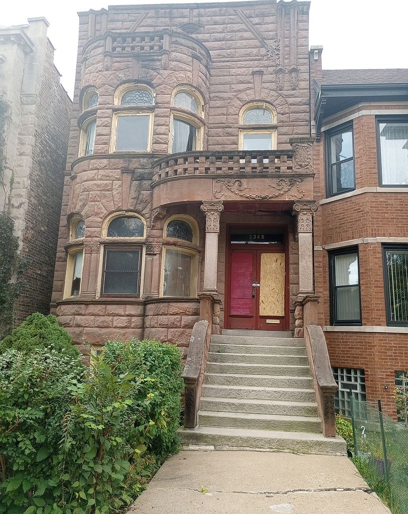 3345 W Douglas Blvd, Chicago, IL 60623 | Zillow