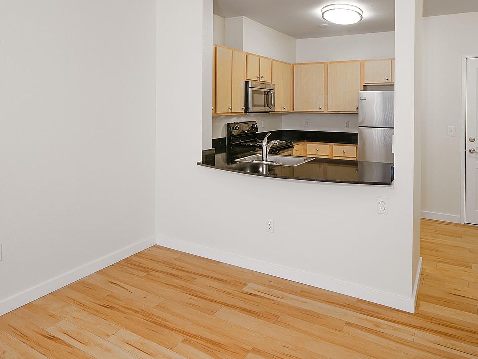 Collins Circle - 1701 SW Columbia St Portland OR | Zillow