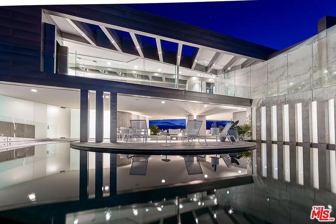 $19.99M Wallace E. Cunningham-Designed "Crescent House" For Sale in ...
