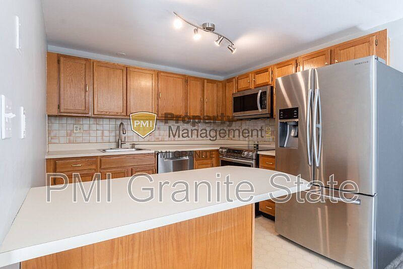 27 Indian Rock Rd, Merrimack, NH 03054 | Zillow