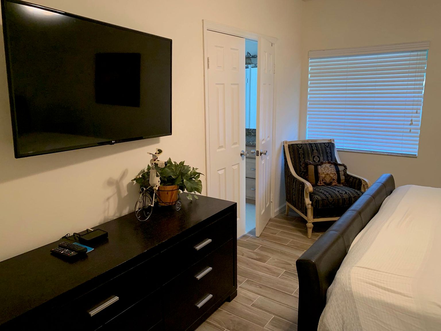 6633 Via Regina, Boca Raton, FL 33433 | MLS #RX-10886237 | Zillow