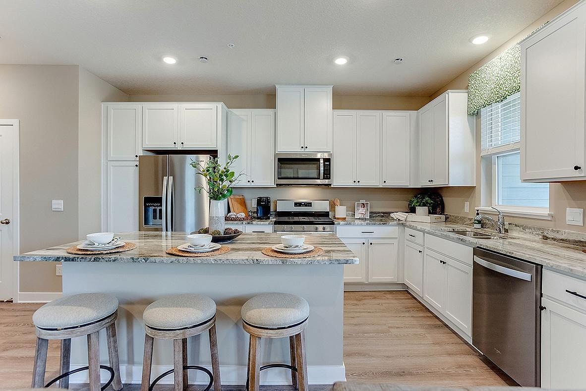 16320 Jaffna Pl, Lakeville, MN 55044 | MLS #6421604 | Zillow