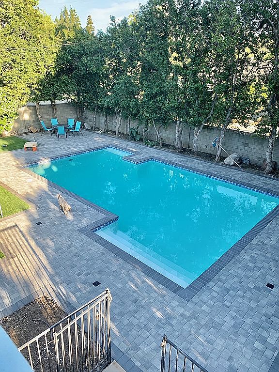 7541 Chaminade Ave, Canoga Park, CA 91304 | Zillow