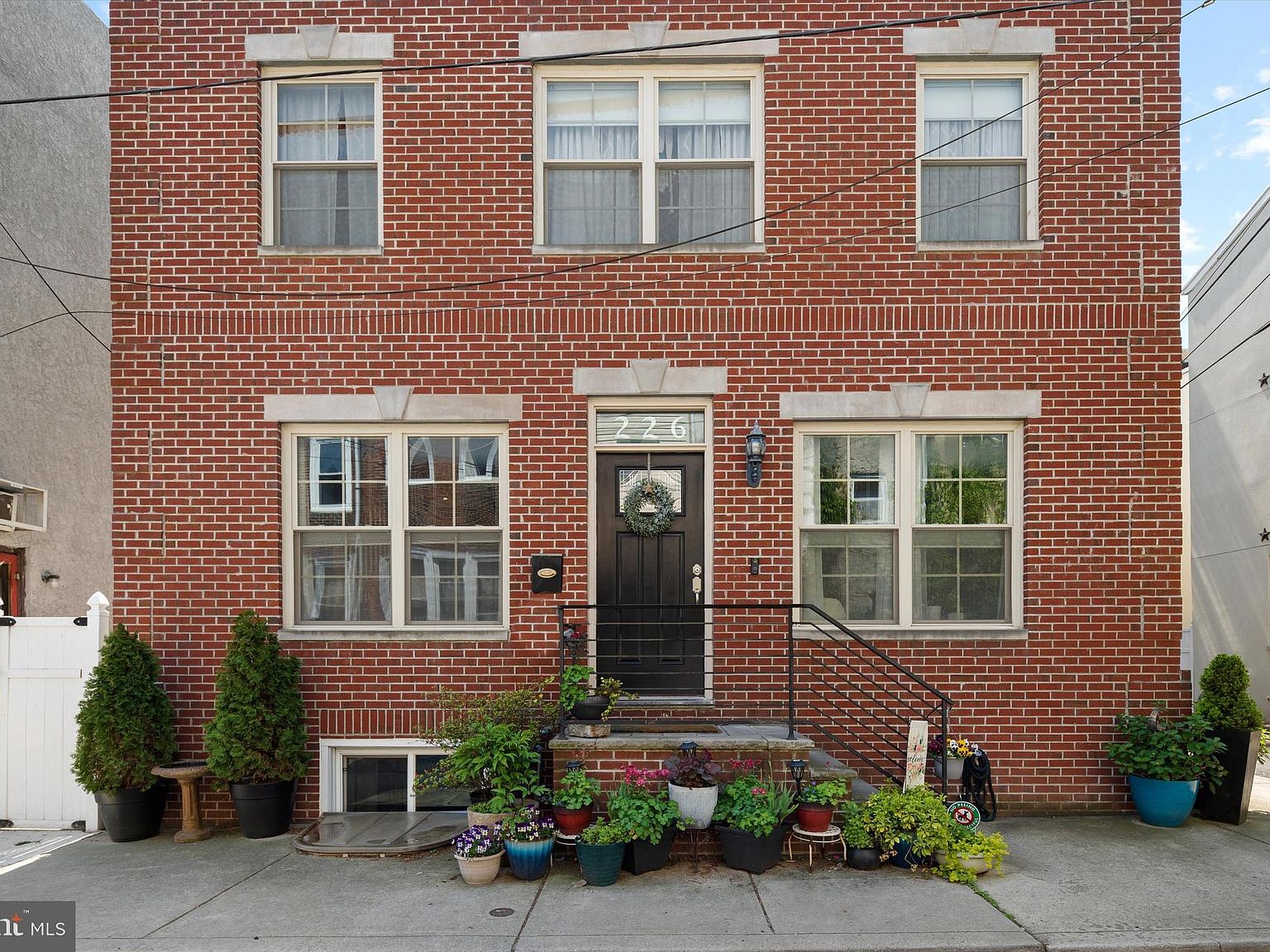 226 Ellsworth St, Philadelphia, PA 19147 | Zillow