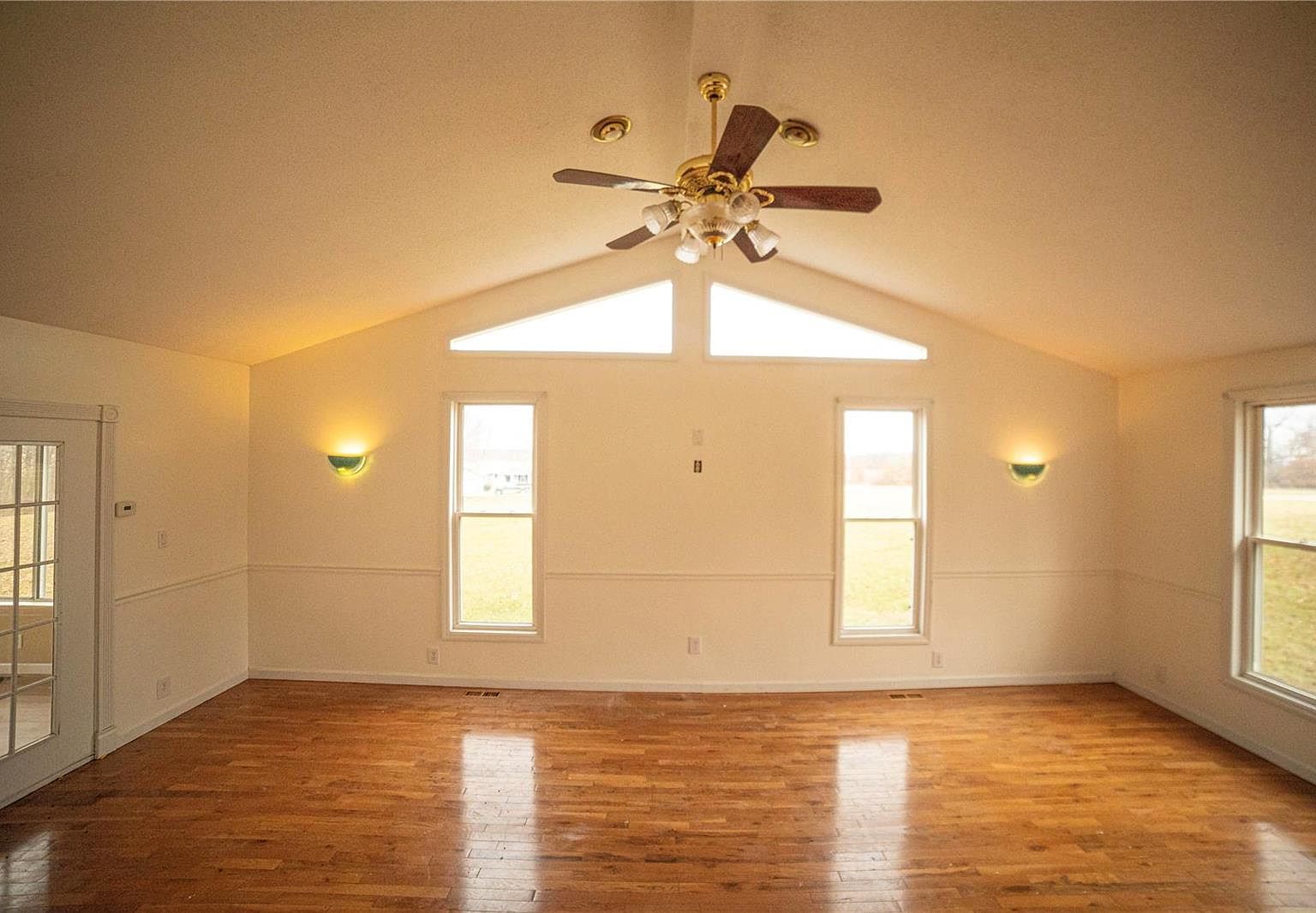 19460 County Road 266, Eolia, MO 63344 | Zillow