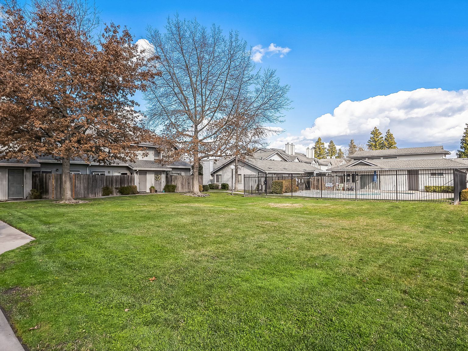 553 Samuel Way #553, Sacramento, CA 95838 | Zillow