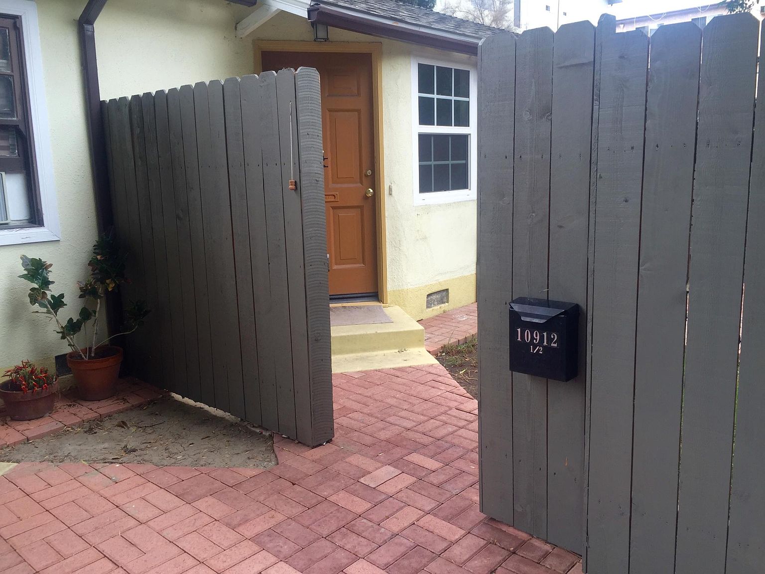 10912 Blix St, North Hollywood, CA 91602 | Zillow