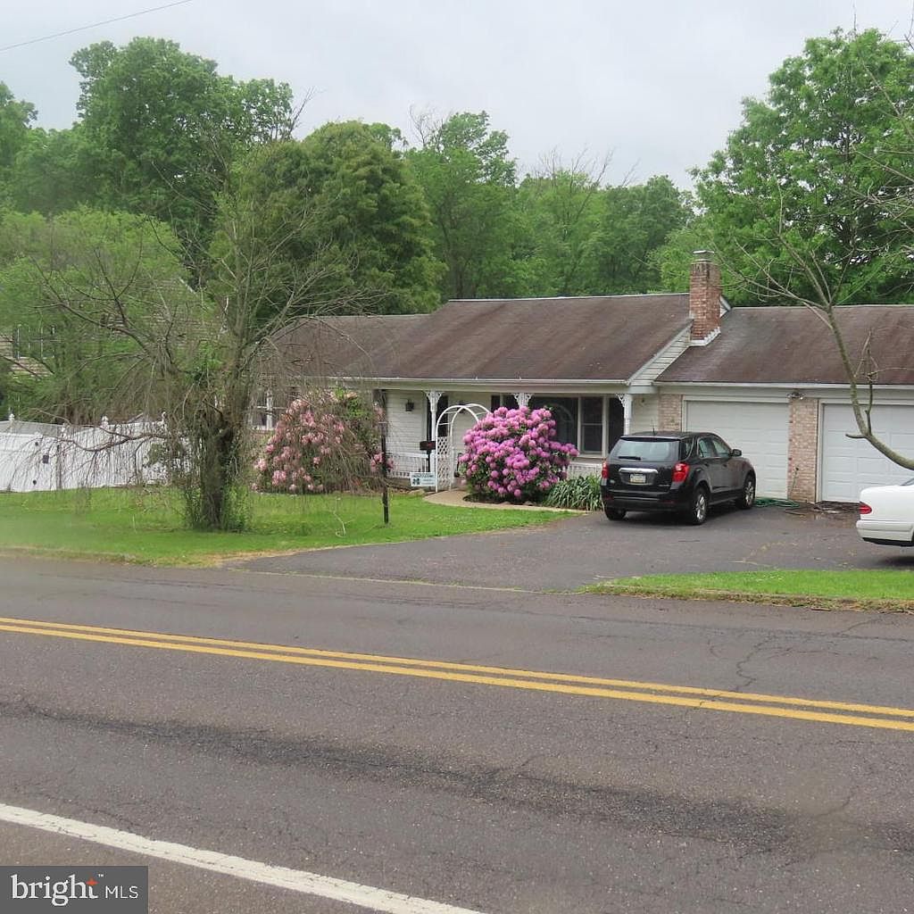610 Diamond St, Sellersville, PA 18960 | Zillow