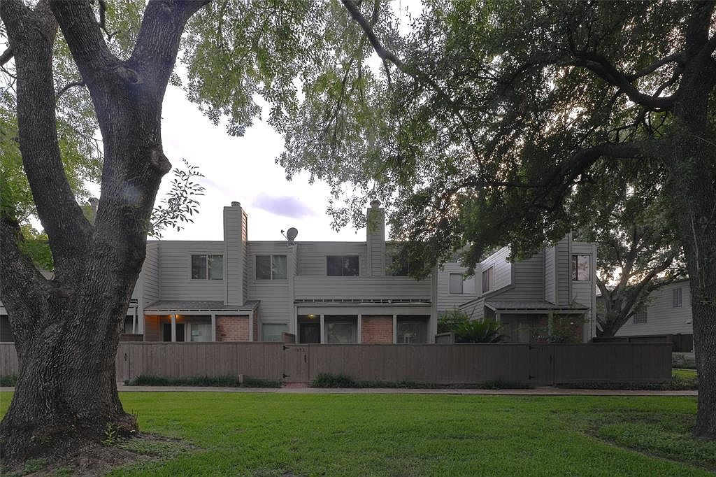 1653 Prairie Grove Dr, Houston, TX 77077 | Zillow