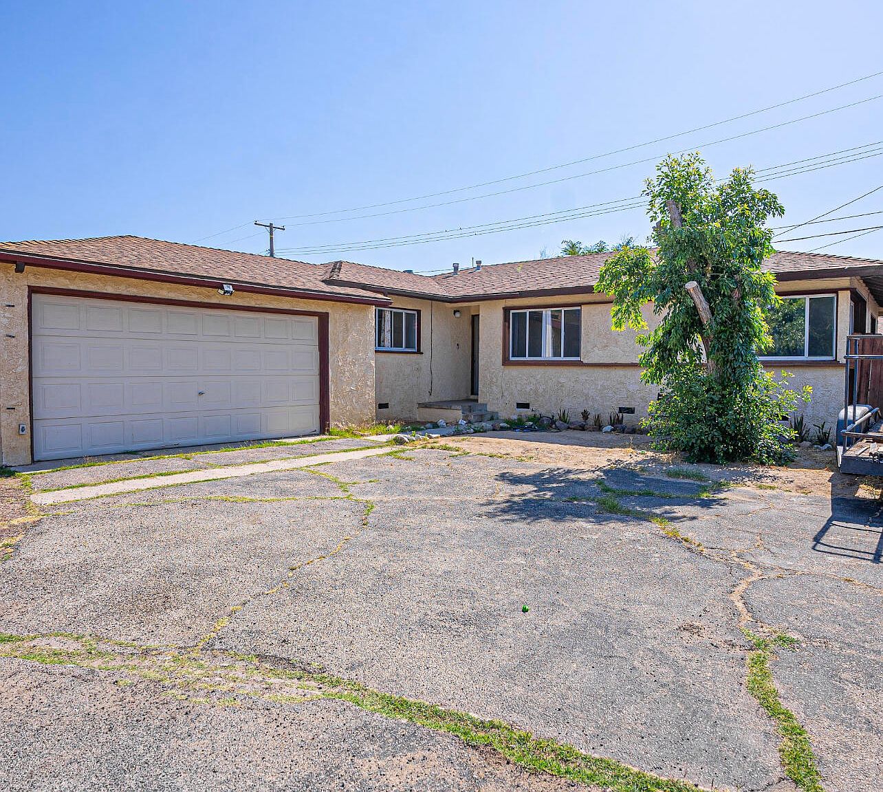 3392 Camden St, Rosamond, CA 93560 | MLS #24000125 | Zillow
