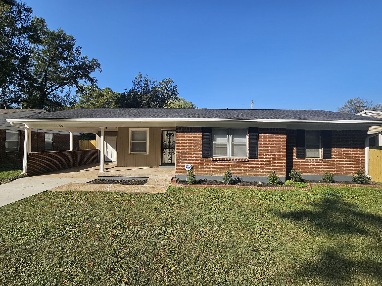 1737 Capri St, Memphis, TN 38117 | Zillow