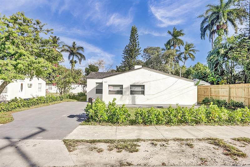 8265 NW 1st Pl #2, Miami, FL 33150 | Zillow