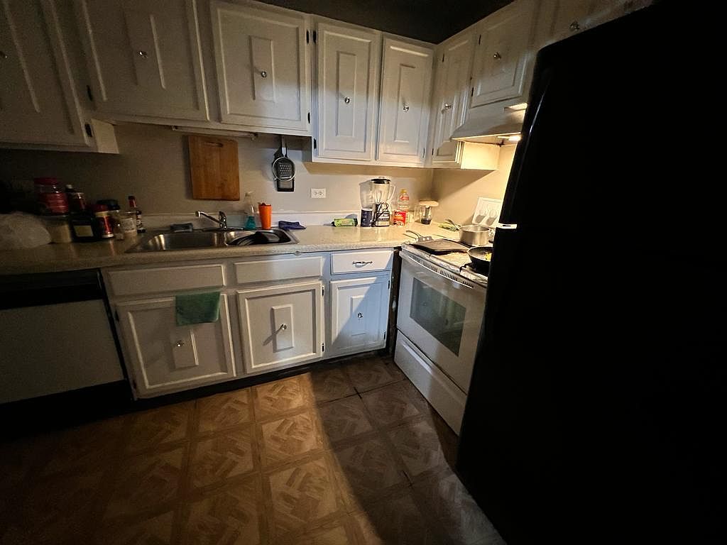 1552 Norway Ln APT 3A, Palatine, IL 60074 | Zillow