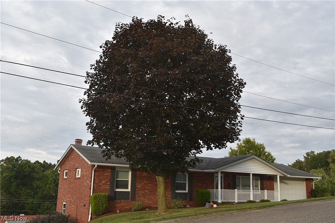 124 Franklin St, Saint Clairsville, OH 43950 | MLS #4490823 | Zillow