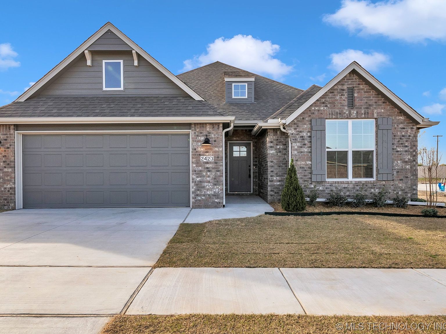 2423 W Madison St, Broken Arrow, OK 74012 | Zillow