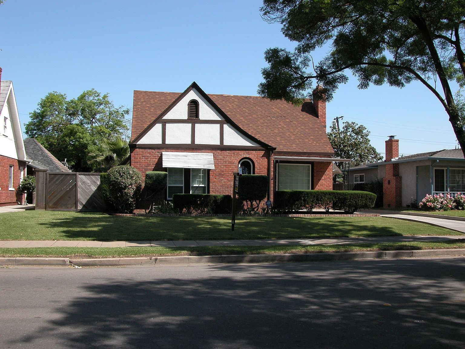 1555 W Harding Way, Stockton, CA 95203 | Zillow