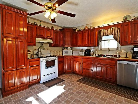 26 Peppermint Ln, Myra, WV 25544 | Zillow