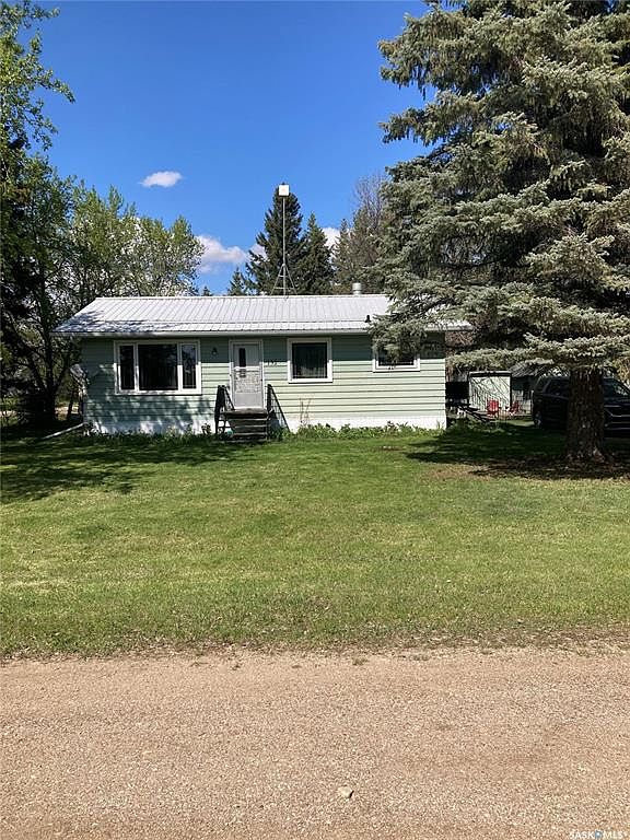 132 Second AVENUE W, Margo, SK S0A 2M0 | MLS #SK970013 | Zillow