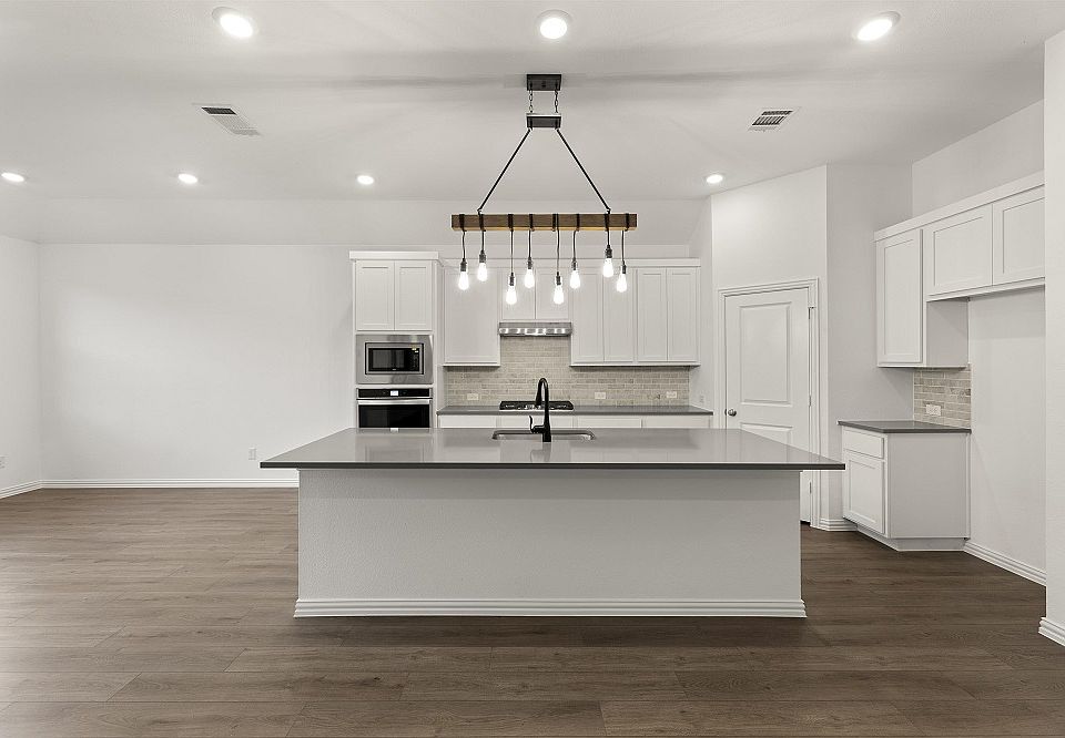 Mitchell Plan, Gateway Parks, Forney, TX 75126 | Zillow