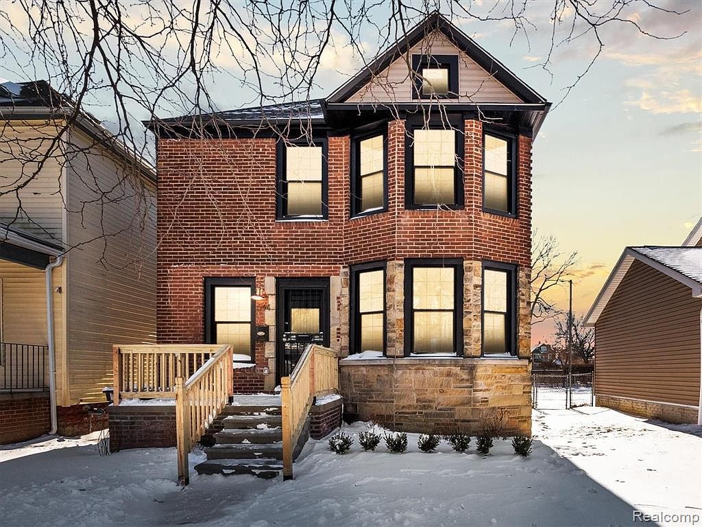 644 Melbourne St, Detroit, MI 48202 | Zillow