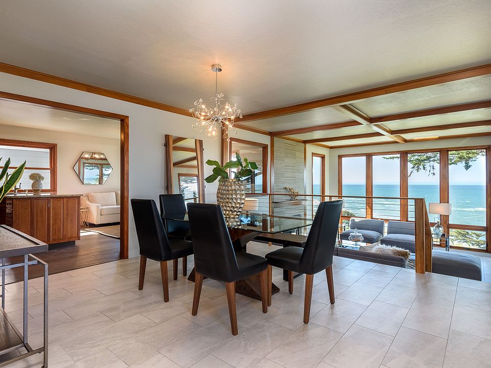 530 Stetson St, Moss Beach, CA 94038 | Zillow