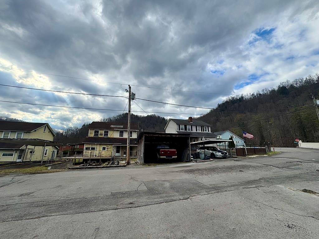 133&145 Miracle Mountain Rd, Welch, WV 24801 | MLS #54839 | Zillow