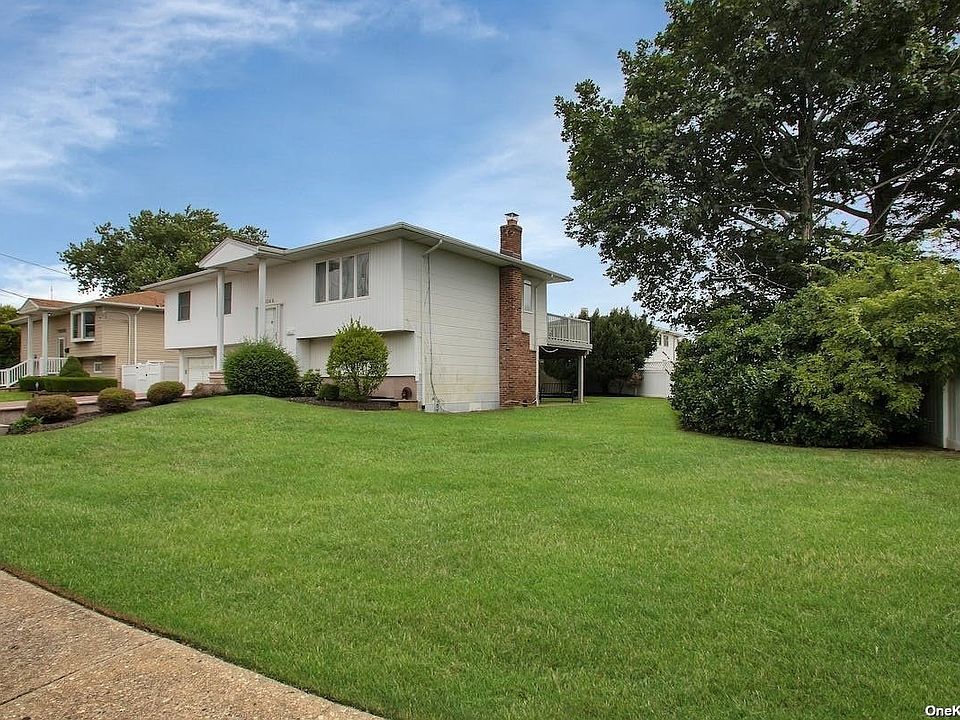 3049 Clubhouse Road, Merrick, NY 11566 | MLS #3496057 | Zillow
